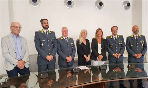 CamCom E Guardia Di Finanza Contro La Contraffazione La Spola