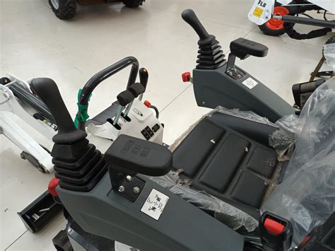 Bobcat E 10 Z Longhin Vendita Noleggio Usato Macchine Manitou E Bobcat