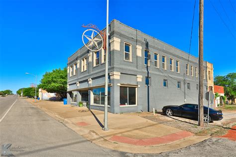 200 W 8th St Cisco Tx 76437 Retail For Sale Loopnet