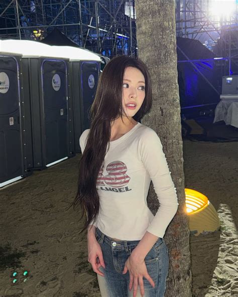 있지 유나 인스타그램 연예 포토 토크 네모판