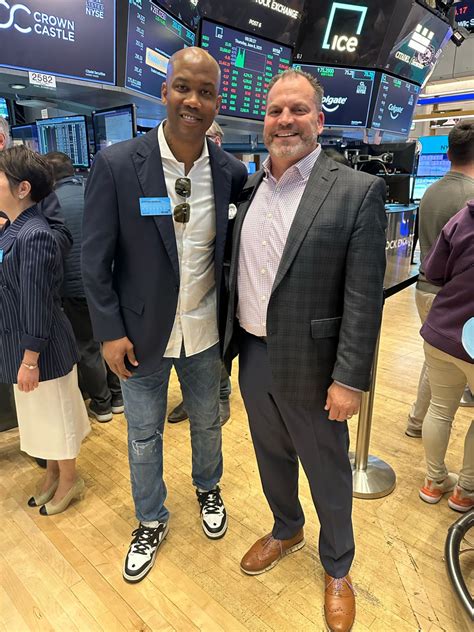 Pretty Cool To Meet Stephon Marbury Retired Nba Player On The Floor Of The Nyse For The Opening