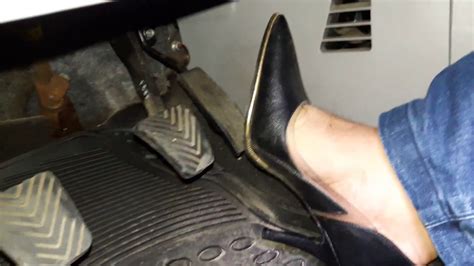 Pedal Pumping 24 Hard Revving High Heels Tenjunko