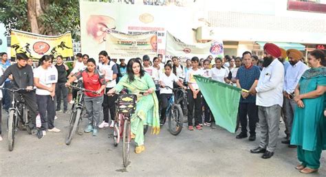 Bbk Dav Celebrates 115th Birth Anniversary Of Shaheed E Azam Sardar