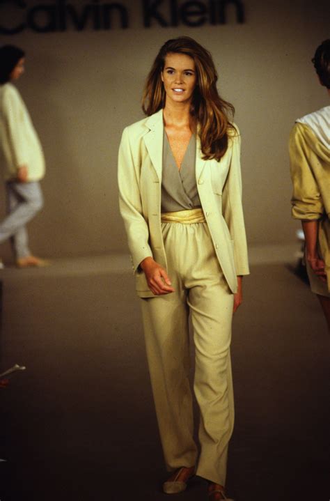Calvin Klein Rtw Ss 1991 Fashion Warm Spring Outfits Elle Macpherson