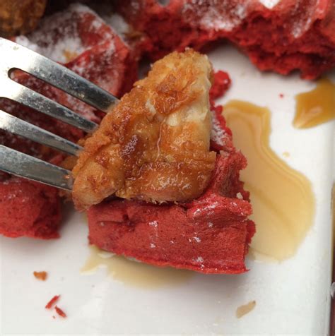 Fried Chicken And Red Velvet Waffles From Soco ソコのフライドチキンandレッドベルベット ワッフル