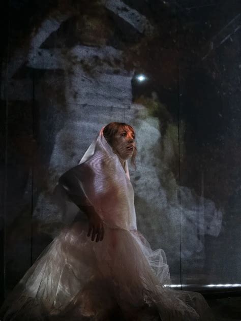 Samanta Schweblin Desembarca En El Teatro Colón Con Un Relato De La