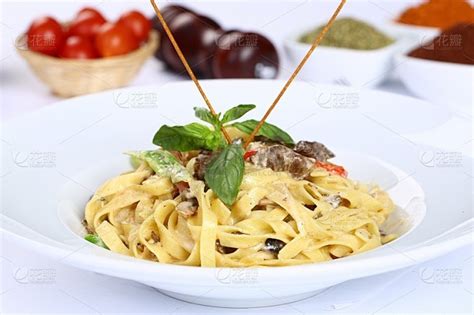 鸡阿尔弗雷多面条