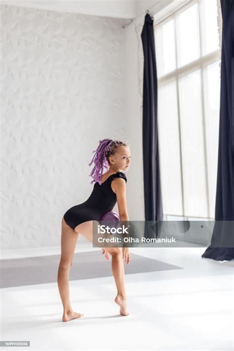 Rhythmic Gymnastics Preteen Girl Athlete Rhythmic Gymnastic In Black