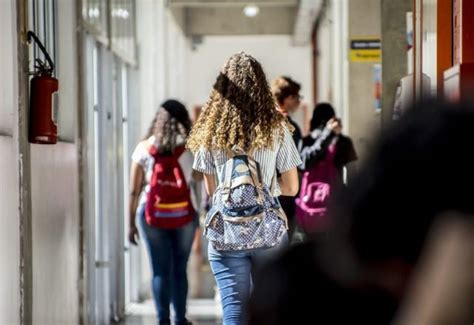 Programa Pé De Meia Começa A Pagar Hoje Auxílio De R 200 A Estudantes