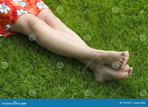 Legs 库存图片 图片 包括有 吟呦诗人 脚趾 开会 英尺 行程 女孩 妇女 119145