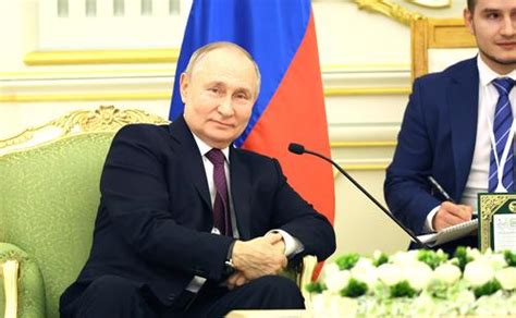 Владимир Путин поздравил россиян с наступающим 9 декабря Днем героев