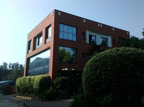 Mahesh Bv