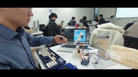 로봇암 소형로봇암 제어 Youtube