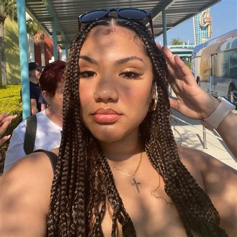 Belle🦋 Isabellebrianna On Threads