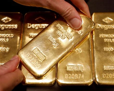 الذهب يستقر بعد تسجيل أكبر انخفاض في شهرين جراء التضخم الأمريكي Pnn