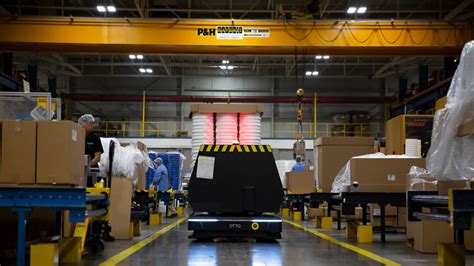 Optimizing Material Movement Strategy With AMRs Rockwell Automation US