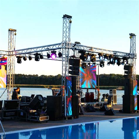 Modular Lightweight Wall Structural Display Truss System