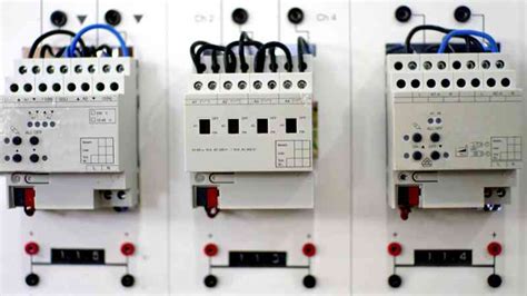 Curso gratuito Montaje y Mantenimiento de Redes Eléctricas Subterráneas