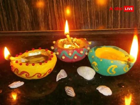 Puja Niyam Vastu Shastra Do Light Deepak At Main Door In Evening