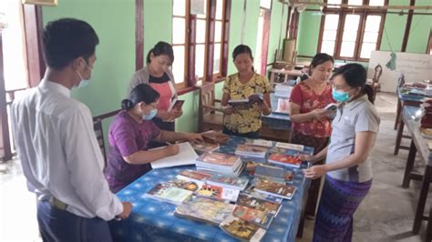 အိမ်မဲမြို့နယ်တွင် Mobile Library စနစ်ဖြင့်စာအုပ်စာစောင်များ ငှားရမ