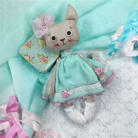 Игрушки: Кошка в мятном платье | Custom dolls, Kitty, Soft