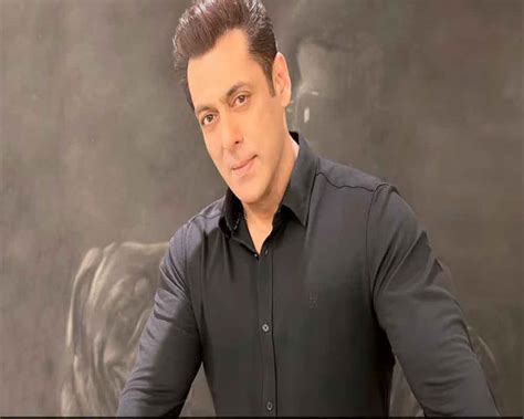 Firing Outside Salman Khans House Accused `commits Suicide In Custody