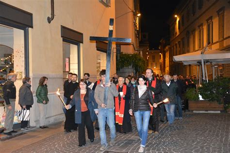 Venerdì santo Via Crucis nelle parrocchie della diocesi Diocesi di Piacenza Bobbio