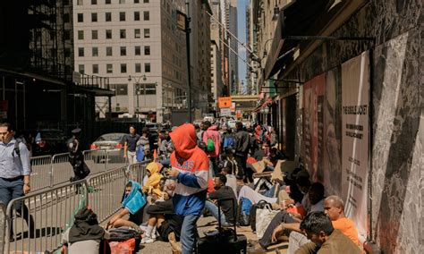 New Yorks Migrant Crisis Is Growing So Are Democrats Anxieties