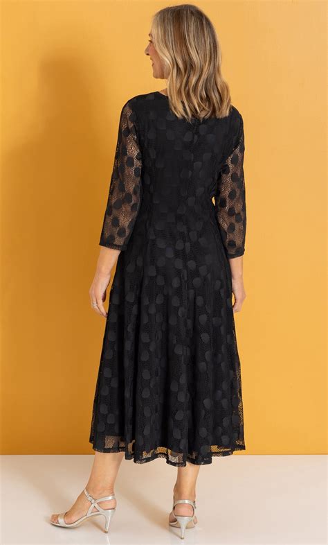 Anna Rose Panelled Lace Midi Dress In Black Klass