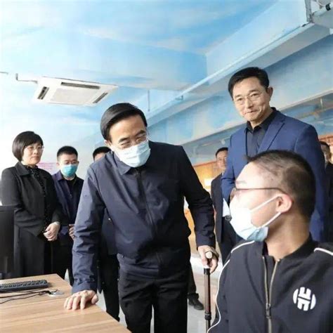 中残联调研组来到威海长城爱心大本营调研公益助残工作培训