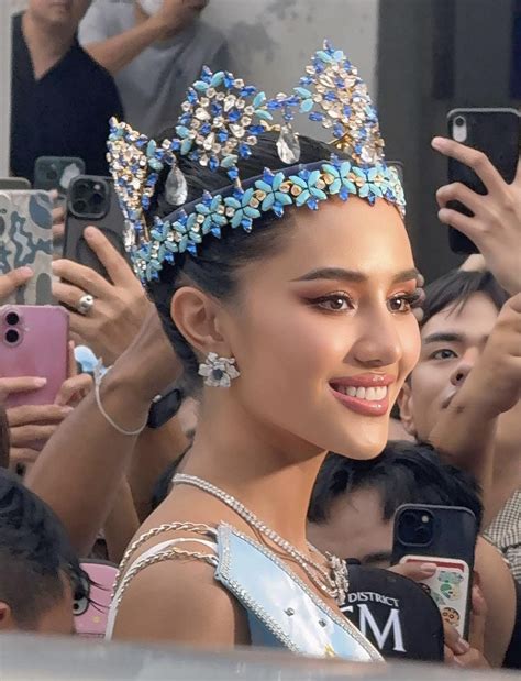 หนูน้อยบนยอดเขาอันหนาวเหน็บ หนูน้อยบนยอดเขาอันหนาวเหน็บ