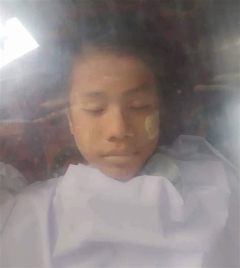 Khit Thit Media On Twitter ဇရပ်ကြီးရဲစခန်းမှ အရက်မူးနေသော ရဲတပ်သား ထ