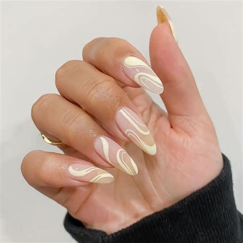 35 Neutral Natural Looking Nail Designs For The Manicure Minimalist