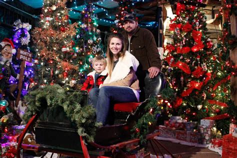 Pattis 1880s Settlement Christmas Lights Our Wild Wanderers