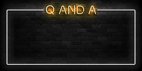 현실적인 벡터 템플릿 장식 및 벽 바탕에 포함 하는 레이아웃에 대 한 질문 및 A 프레임 로고의 네온 사인 고립 질문 및 답변의 개념입니다 질의응답에 대한 스톡 벡터 아트