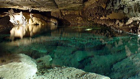 Una aventura a lo Indiana Jones cómo son las misteriosas cuevas con piscinas subterráneas Infobae