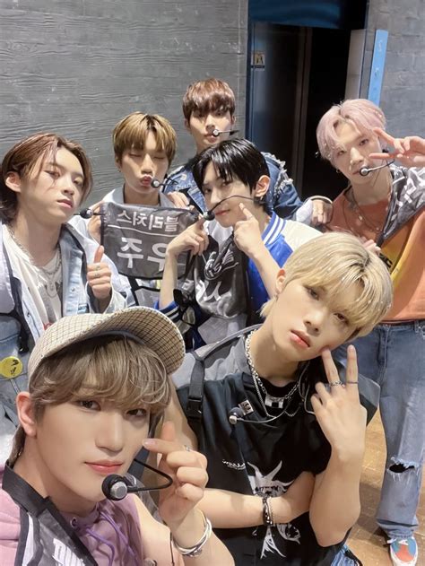 Lutan Juhan Go U Sya Wooju Chris Jinhwa Blitzers Selca