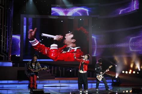 图文：2008网络盛典晚会 花儿带来欢快的歌曲影音娱乐新浪网