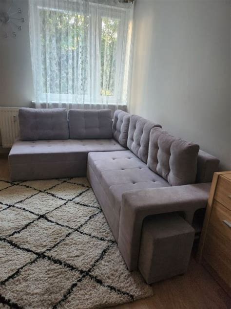 Kanapa narożna z funkcją spania