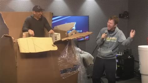 Lunchbox Finally Pays Cash For Pallet Investment The Bobby Bones Show The Bobby Bones Show