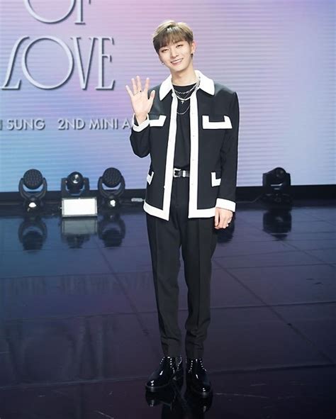 【photo】wanna One出身ユン・ジソン、2ndミニアルバム「temperature Of Love」発売記念ショーケースを開催