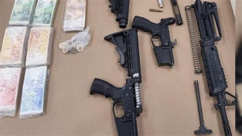 תושב טייבה נעצר בחשד להחזקת M16, עשרות אלפי שקלים ודולרים במזומן וחלק ...