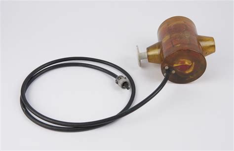Proton Magnetometer Consisting Of A Sensing Element And A Dummy Meter