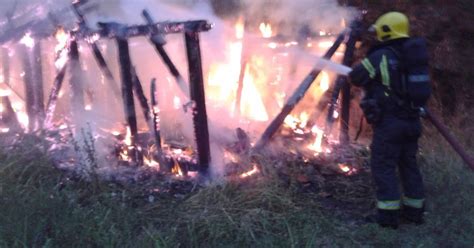 Izgoreo objekat na Mišeluku Kućica od drveta bila dom beskućnika