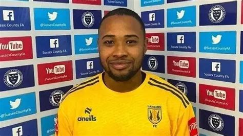Convocação Inédita Causa Adiamento Em Jogo Da 8ª Divisão Da Inglaterra