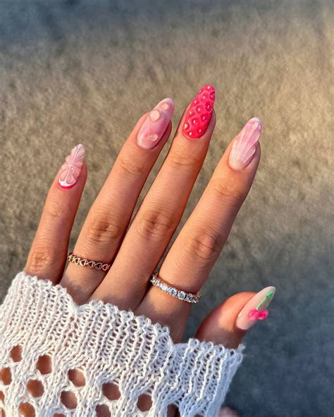 7 Unhas De Gel Decoradas E Lindas Para Transmitir Delicadeza Claudia