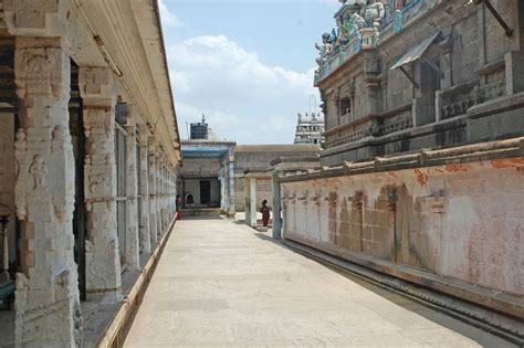 Sikkal Singaravelan Temple Navaneetheswarar Temple