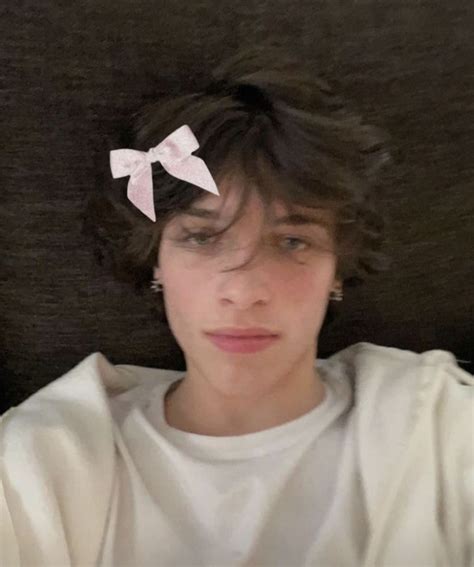 Chris 🎀 Triplets Cute White Guys Chris Owen