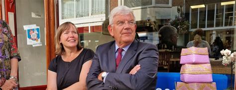 Burgemeester Den Haag Op Bezoek Bij Moesson