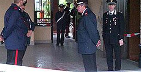 Duplice Omicidio In Un Bar A Milano Uccisi Padre E Figlio Lassassino